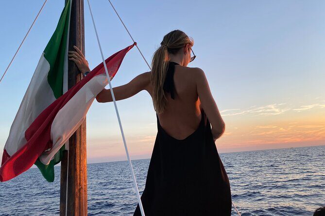 2 Hr Shared Cinque Terre Sunset Cruise with Swim Stop {wine inc!} - Key Points