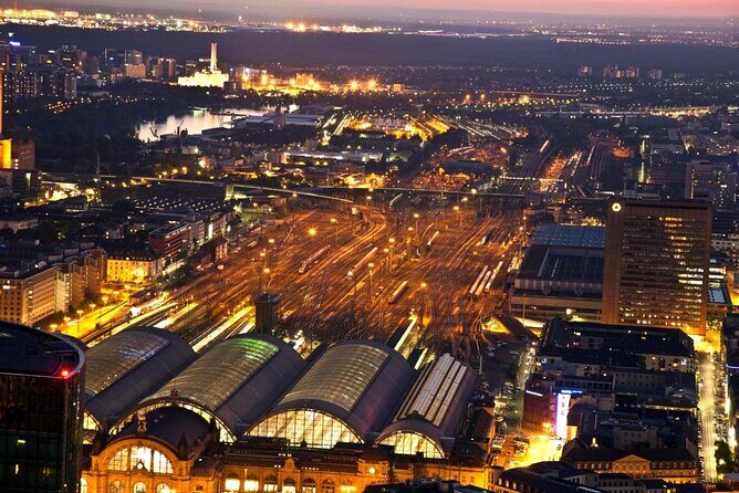 21-Day Extensive European Highlights tour from Frankfurt: Germany, Czech Republic, Slovakia, Hungary, Austria, Switzerland, Italy, France, Netherlands, Belgium and Luxembourg - Who is this tour perfect for?  