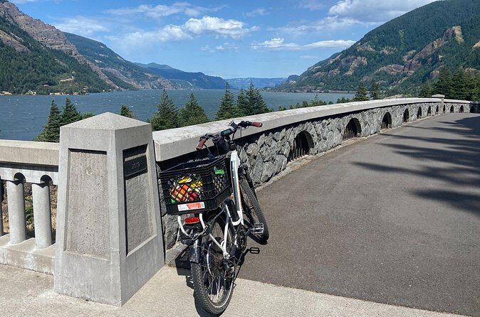 3-Day Guided E-Bike Tour Through the Columbia River Gorge - What the Price Means for You