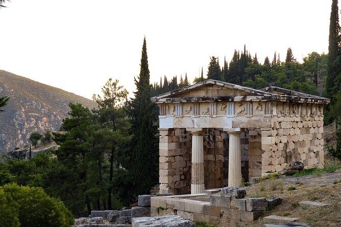 3 Day Private Tour in Olympia, Delphi & Monasteries of Meteora - Exploring Greece in Comfort and Style