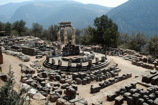 3 Day Private Tour in Olympia, Delphi & Monasteries of Meteora - Day 1: From Corinth to Olympia