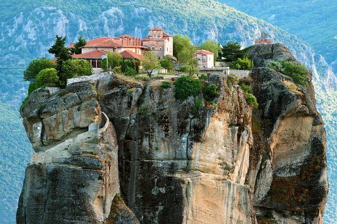 3-Day Trip to Delphi and Meteora from Athens - Who Is This Tour Perfect For?