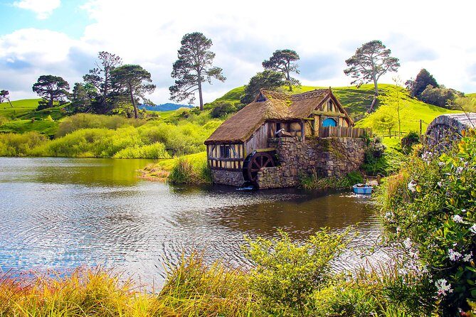 3 Day Waitomo Caves, Hobbiton Movie Set and Rotorua Tour from Auckland - Final Thoughts: Who Should Consider This Tour?