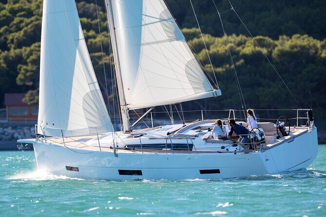 3 Hour Boat Trip to Ponta da Piedade - The Crew and Service