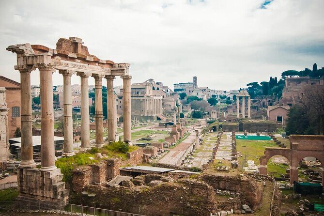 3-Hour Colosseum Gladiator's Arena and Ancient Rome Tour - The Colosseum: Walking in the Gladiator’s Footsteps