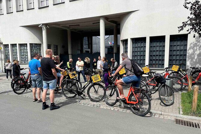 3-Hour E-Bike Tour In Krakow - Exploring the Historic Heart: Stare Miasto and Market Square