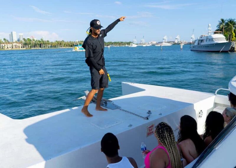 3 Hour Party Boat with Jet Ski Banana Boat & Open Bar Miami - The Experience from a Traveler’s Perspective