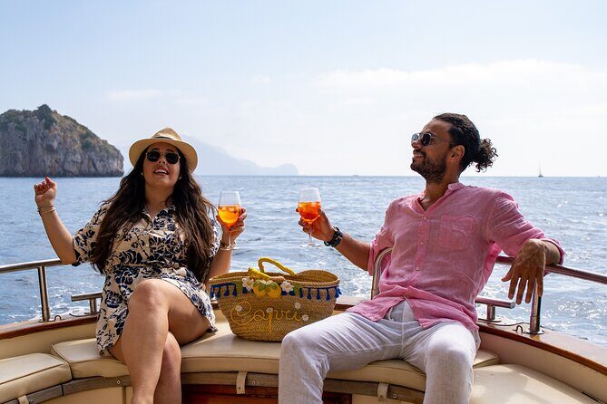 3-hour private boat tour of Capri - An In-Depth Look at the Itinerary  