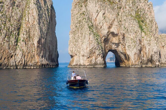 3-hour private boat tour of Capri - FAQs  