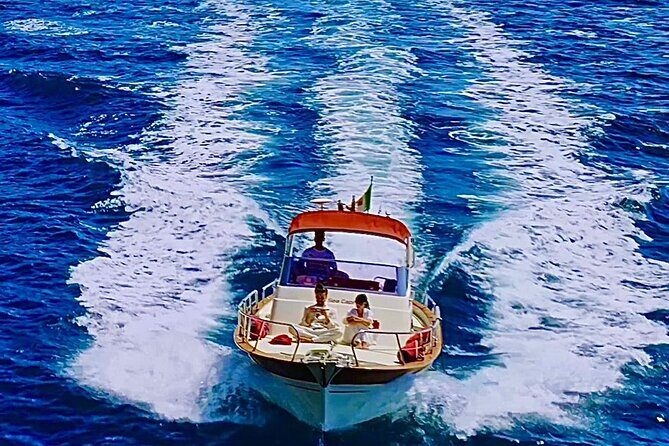 3-hour private boat tour of the island of Capri - What’s Included and Not