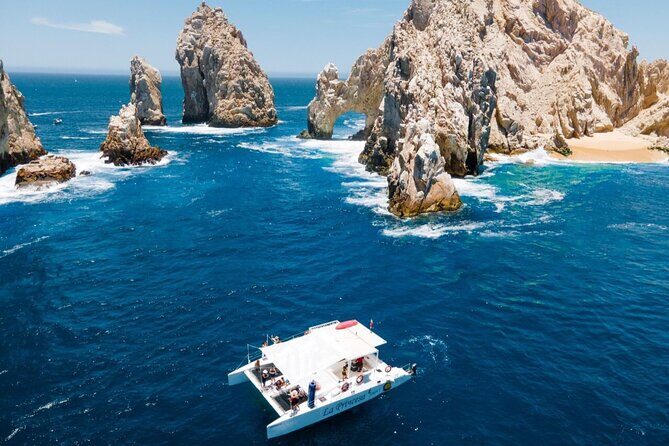 3-hour Snorkeling and Catamaran in Cabo San Lucas - A Closer Look at the Cabo San Lucas Snorkeling Catamaran 