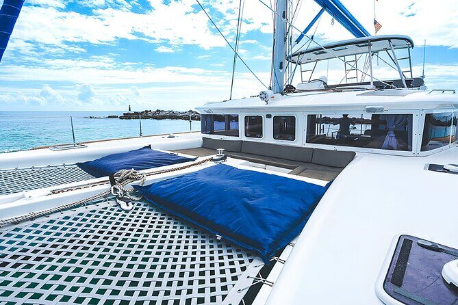 3 Hours Exclusive 45' Lagoon Catamaran Experience - The Crew and Service: What Sets This Apart
