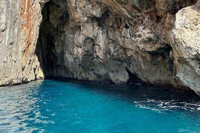 3 Hours Group Boat Tour to the Caves of Santa Maria di Leuca - FAQ