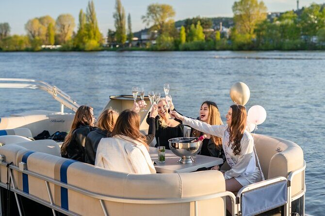 3 Hours Prague Private Boat Cruise Beer or Prosecco Unlimited - Authentic Voices: What Reviewers Say  