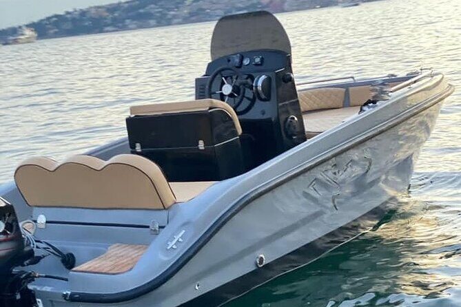 3 Hours Private Boat Tour in Subacco Lake Como - Key Points