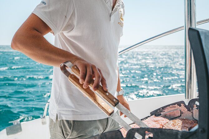 3 Hours Private Tour with Dives in Catamaran in Lisbon - FAQ