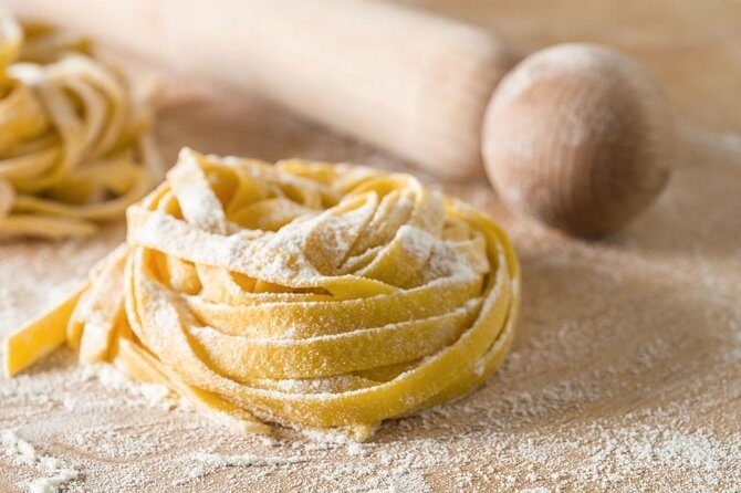 3 in 1 Cooking Class near Navona: Fettuccine, Ravioli & Tiramisu - Key Points