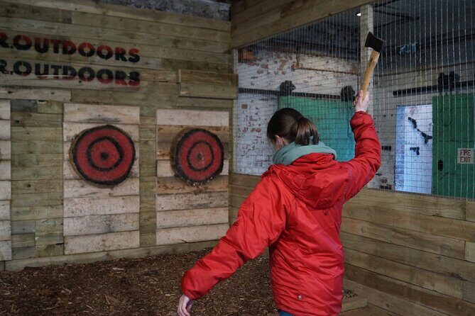 30 Minute Axe Throwing Experience in Llangollen - What to Expect from Your Axe Throwing Experience