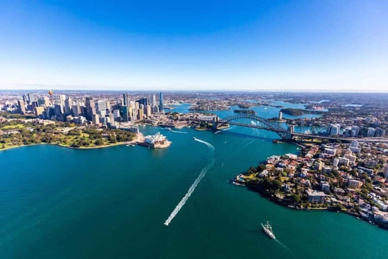 30-minute Private Sydney Harbour Helicopter Tour for 2 - Who Will Love This Experience?