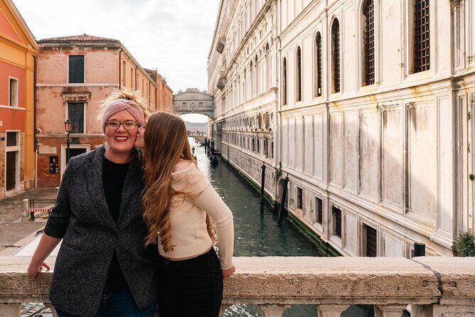 30-Minutes Snap Session  Quick and Timeless Venice Photos - FAQs