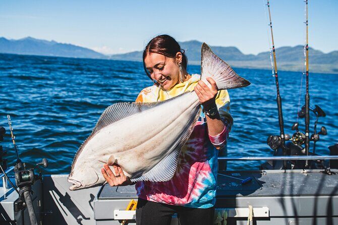 30' Private Halibut and Salmon Fishing Charter - Key Points