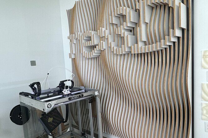 3D Printer Factory Tour plus 2 ft Tall Rocket! - Key Points