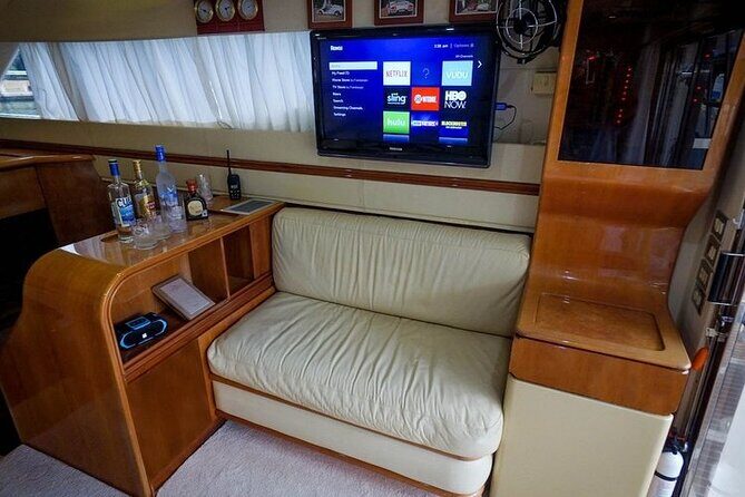 4 Hour - 47' Azimut, Tulum, Playa del Carmen, Riviera Maya - What We Like About This Yacht Tour