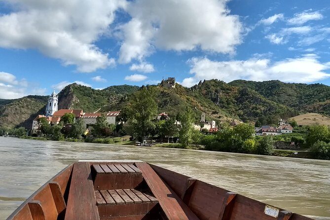 4-Hour Private Alpine Hiking Tour 'In the footsteps of king Lionheart' - Key Points