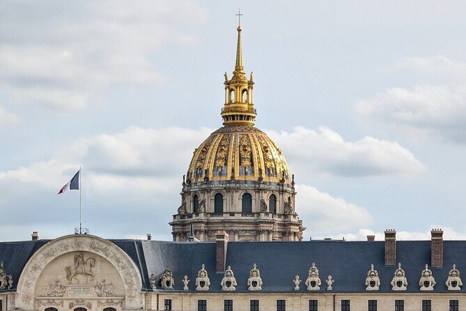 4-Hour Private Tour in Paris in a Vintage Car - Who is this tour perfect for?  