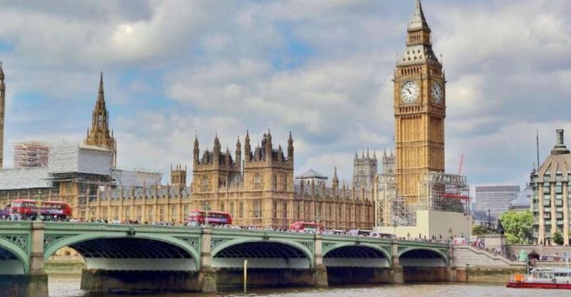 4-Hour Private Tour of London in a Panoramic Black Cab - An Authentic London Experience in a Classic Black Cab