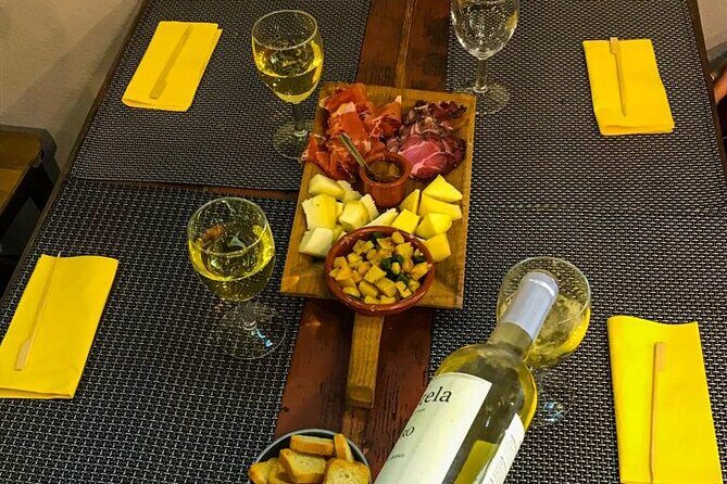 4-Hour Traditional Portuguese Food & Wine Tour in Porto - Key Points