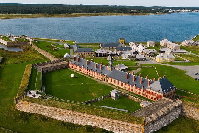 4 Hours Fortress of Louisbourg Tour - Key Points