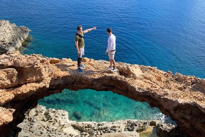 4 hours of Discovery, Snorkeling, natural jacuzzi, pirate cave - An In-Depth Look at the 4-Hour Ibiza Tour