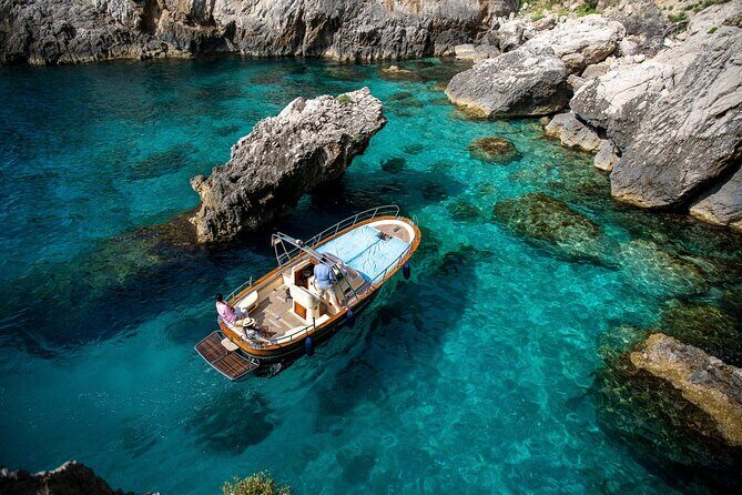 4 Hours Private Boat Tour of Capri - Discover Capri’s Coastal Wonders on a Private 4-Hour Boat Tour