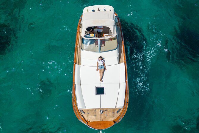 4 Hours Private Boat Tour of Capri - Key Points