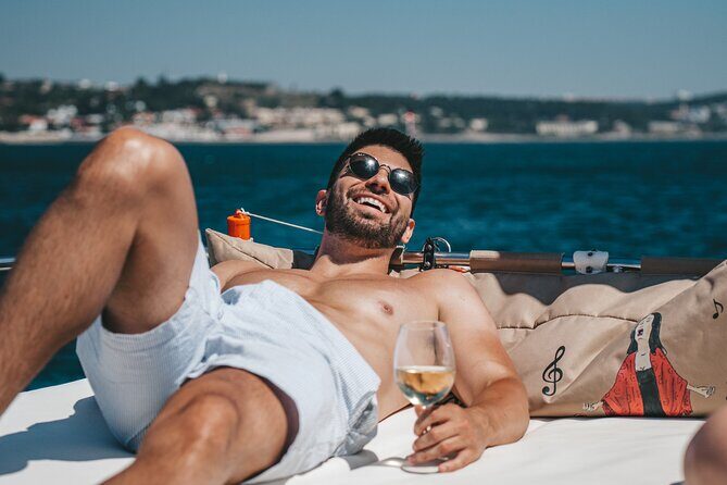 4 Hours Private Tour with Dives in Catamaran in Lisbon - An In-Depth Look at the Itinerary