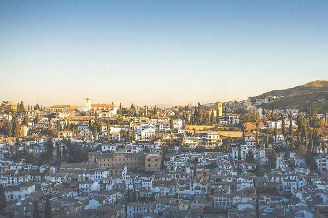 4 neighborhoods 4 cultures. Half day private tour in Granada - An In-Depth Look at the Itinerary