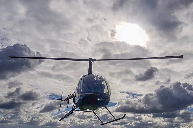 40 minute Helicopter Explorer Trial Lesson - The Pilot and the Support Team: What Sets This Experience Apart