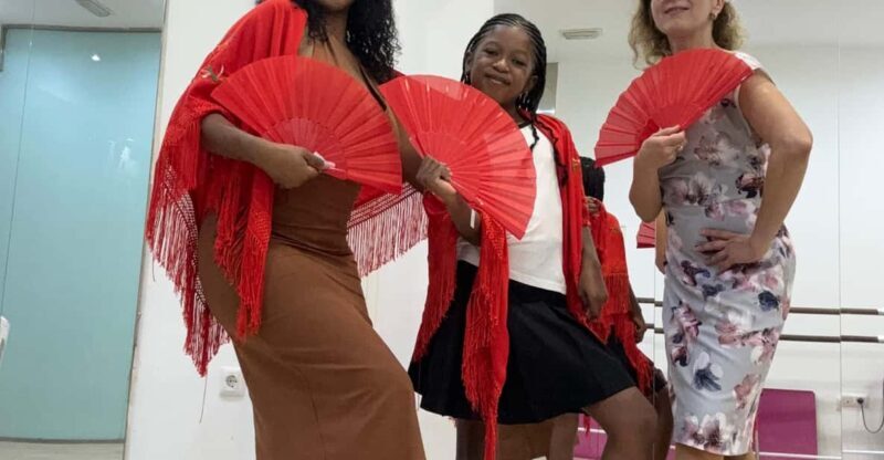 45 minutes flamenco dance class for family in Málaga - What the Class Entails