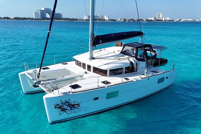 4hrs 42ft Luxury Catamaran Private Charter Cancun to Isla Mujeres - Key Points