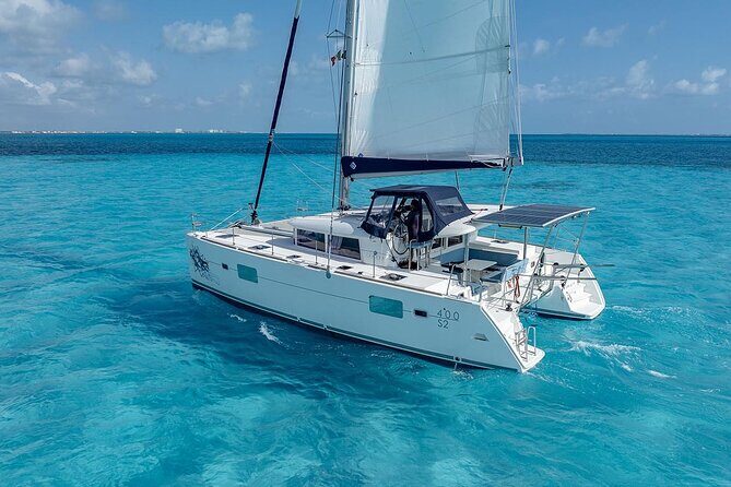 4hrs 42ft Luxury Catamaran Private Charter Cancun to Isla Mujeres - The Experience: What to Expect from Start to Finish