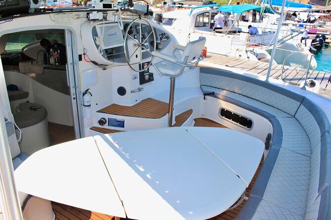 4hrs / 46ft Catamaran Private Charter From Cancun to Isla Mujeres - The Sum Up