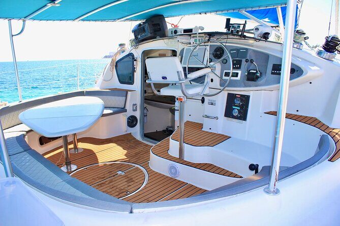 4hrs / 46ft Catamaran Private Charter From Cancun to Isla Mujeres - FAQ