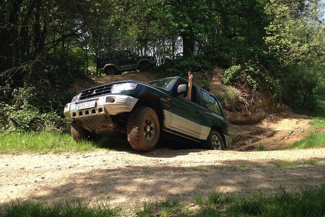 4x4 crossing in a Private Estate in Pays de Loire - An In-Depth Look at the Experience