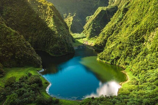 4x4 Safari HEREAKIMANU Tour in the Heart of Tahiti - Return and Optional Stops