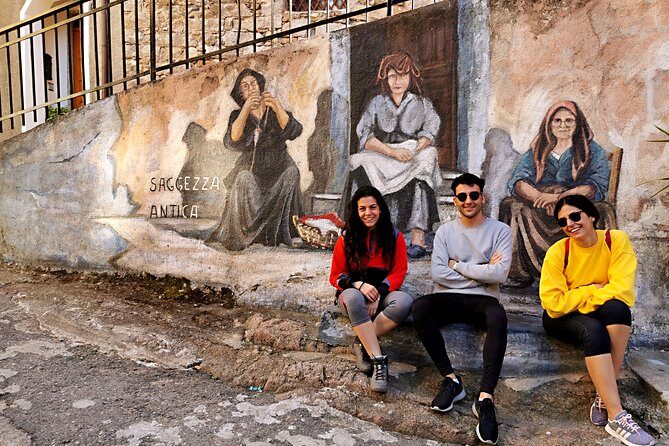 4x4 tour of Orgosolo: Murals and typical lunch at the shepherd's - Key Points