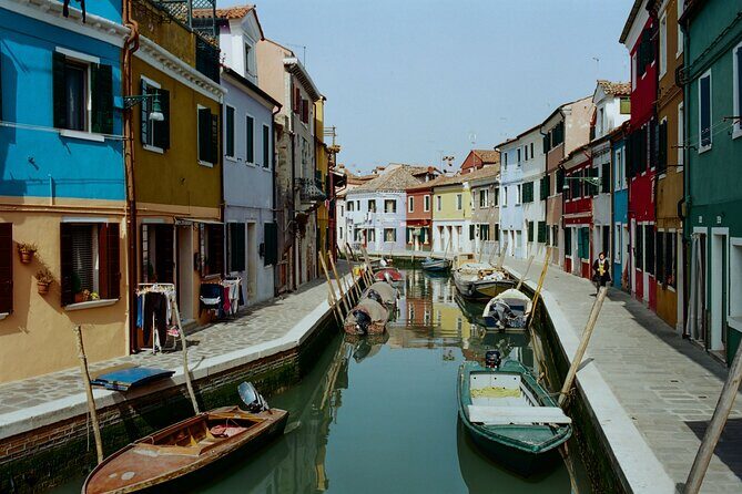 5-Hour Guided Tour of the Magic Islands by Vintage Boat in Venice - Included and Not Included