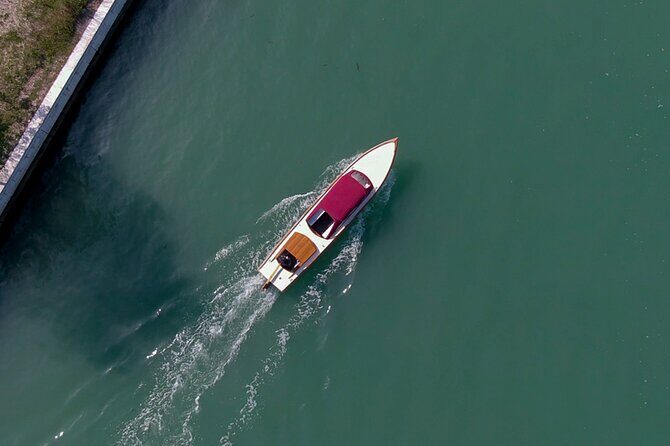 5-Hour Guided Tour of the Magic Islands by Vintage Boat in Venice - What’s Special About This Tour?