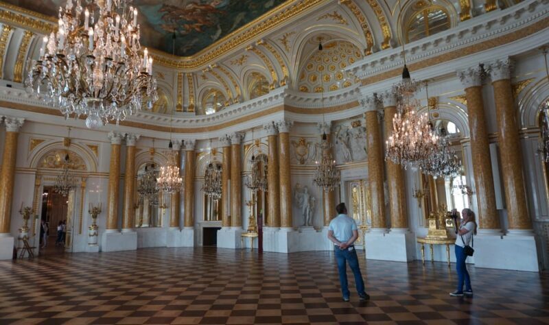 5-hour: Royal Castle, Old Town, Wilanow Palace /inc.Pick-up/ - Wilanow Palace: A Royal Retreat