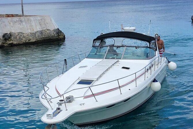 5 Hr Private Catamaran Cruise with lunch and drinks to 15-20 ppl - The Sum Up